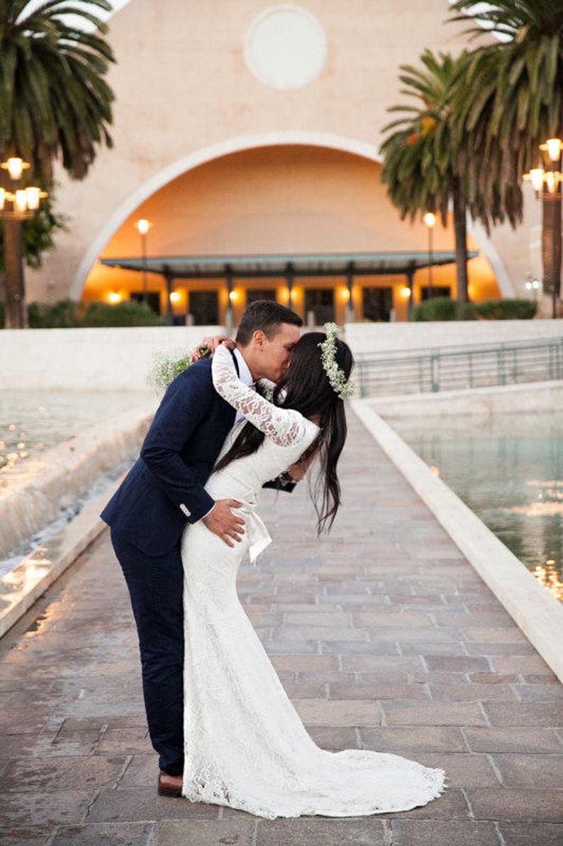 How To Choose The Perfect Wedding Dress By The Bride S Figure Silhou